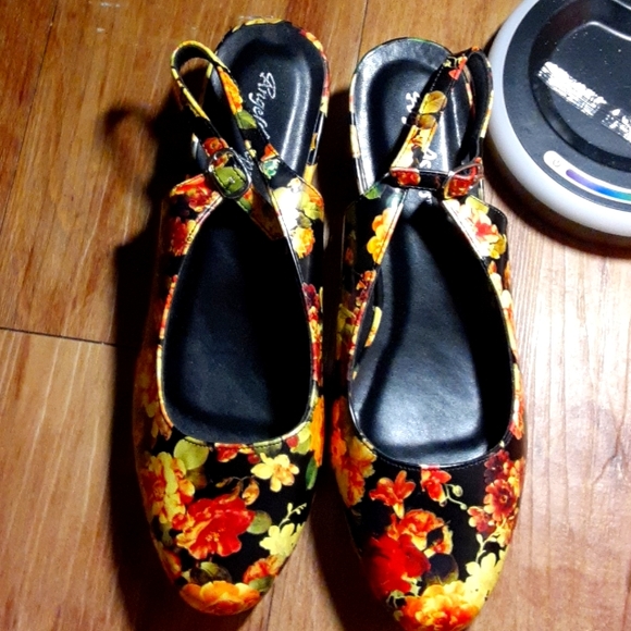 Angel Steps | Shoes | Angel Steps Floral Size 8 Women | Poshmark